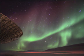 Some Auroral Glow is Polarized | News & Features | Apr 2008 | Photonics ...